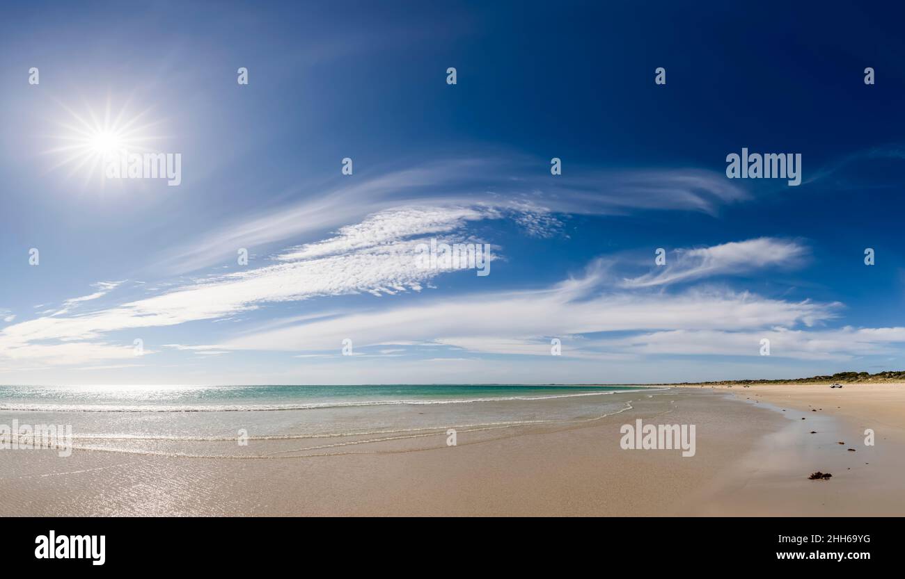 Australian summer sun hi-res stock photography and images - Alamy