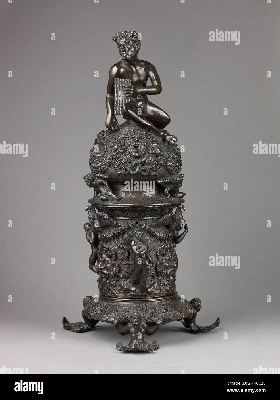 Perfume burner surmounted hi-res stock photography and images - Alamy