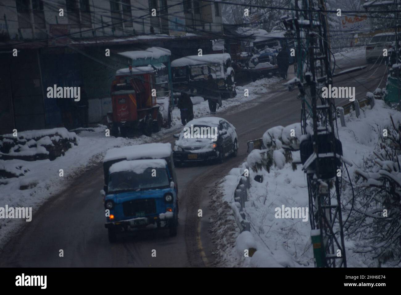 Murree pakistan snow hi-res stock photography and images - Alamy