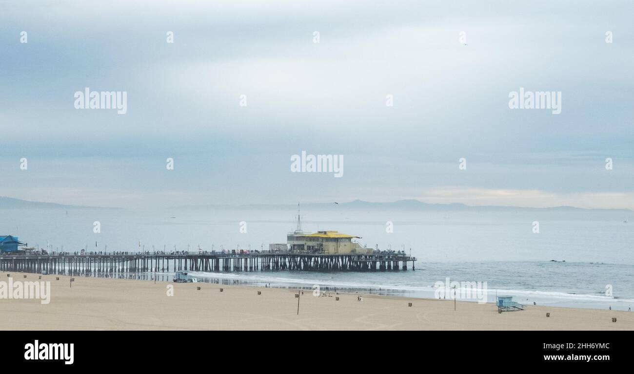 Beach near santa monica pier hi-res stock photography and images - Alamy