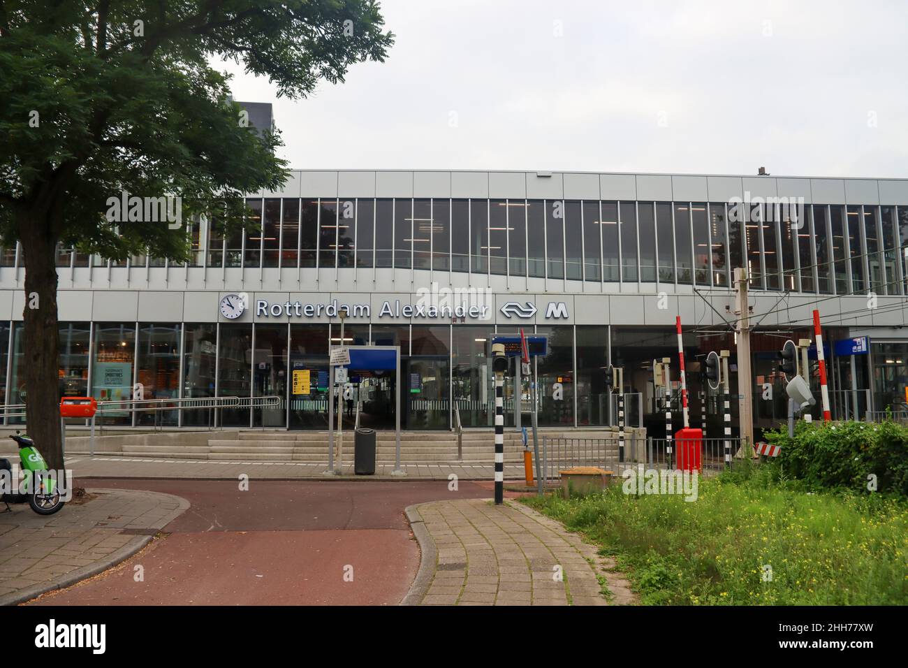 Rotterdam metro line hi-res stock photography and images - Alamy