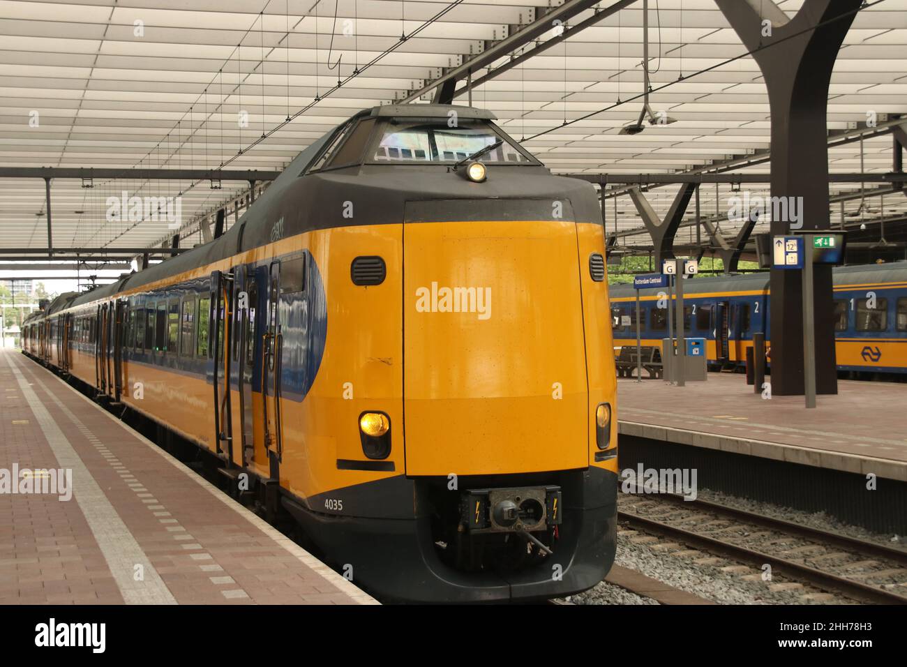 ICM intercity train named Koploper along platorm at Rotterdam Central ...