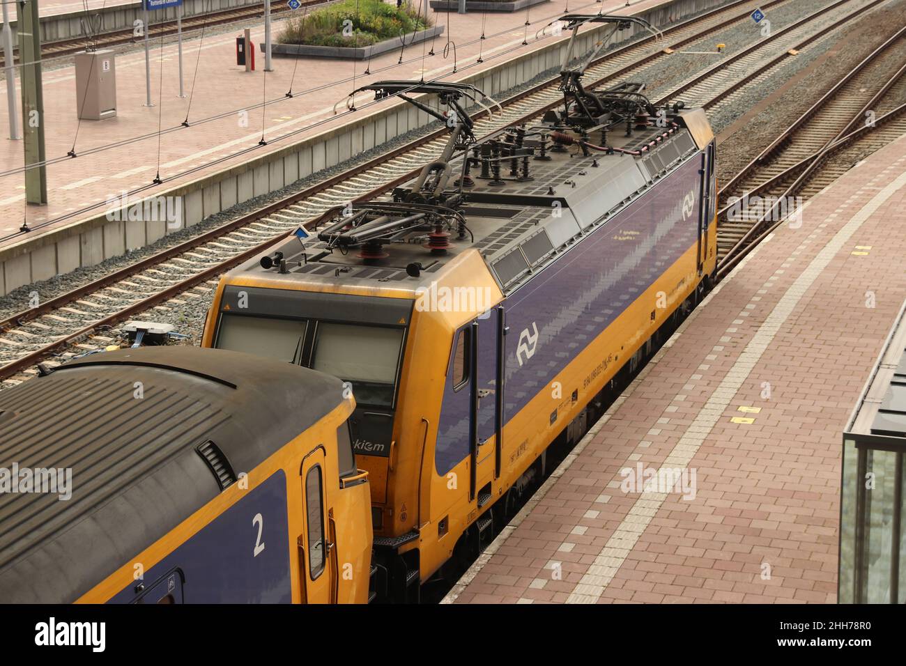 Traxx locomotive for the Intercity Direct as high-speed train between ...