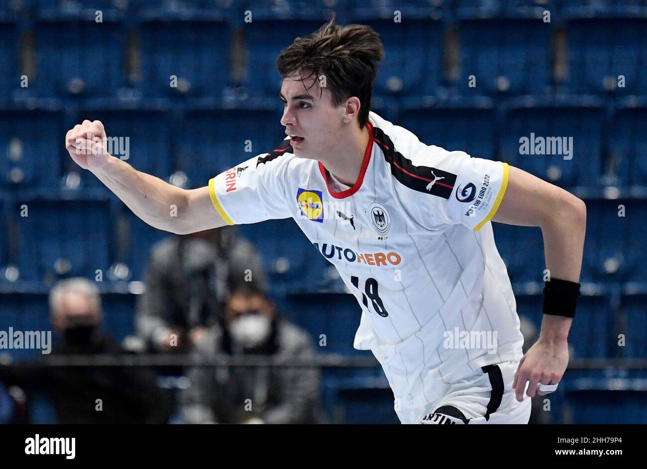 Julian koster hi-res stock photography and images - Alamy