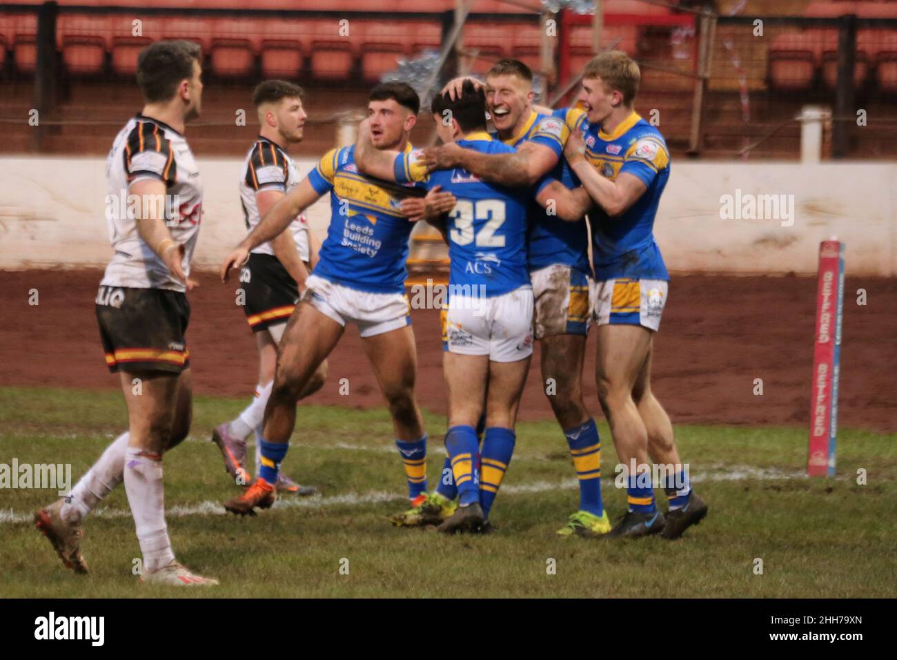 Leeds rugby league team hi-res stock photography and images - Alamy