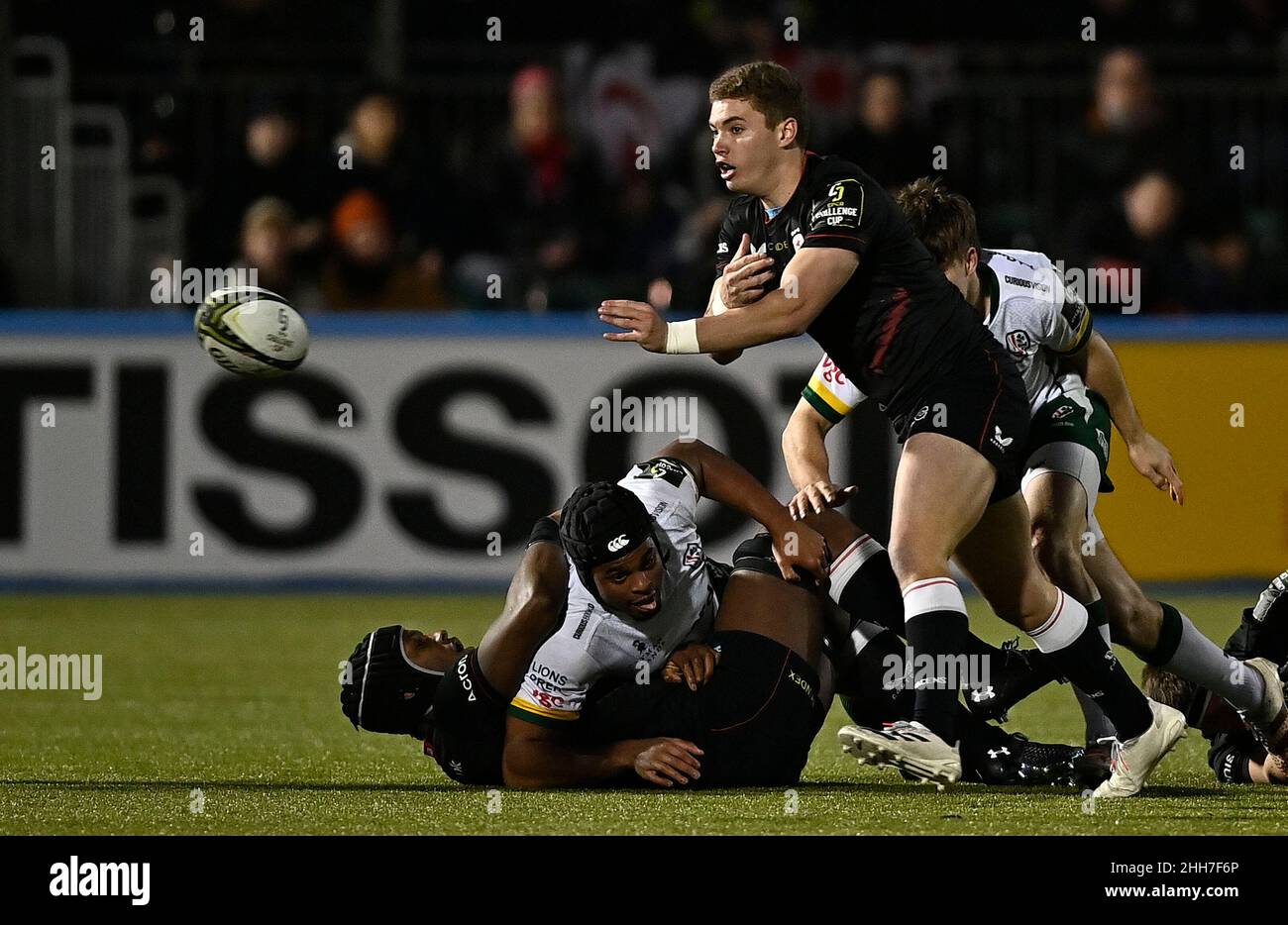 Barnet, United Kingdom. 23rd Jan, 2022. Heineken Challenge Cup ...