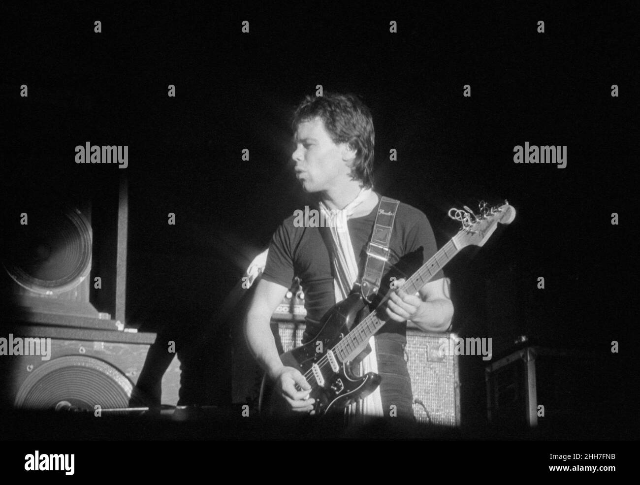 Guitarist Graeme Douglas of Eddie and the Hot Rods performing at the ...