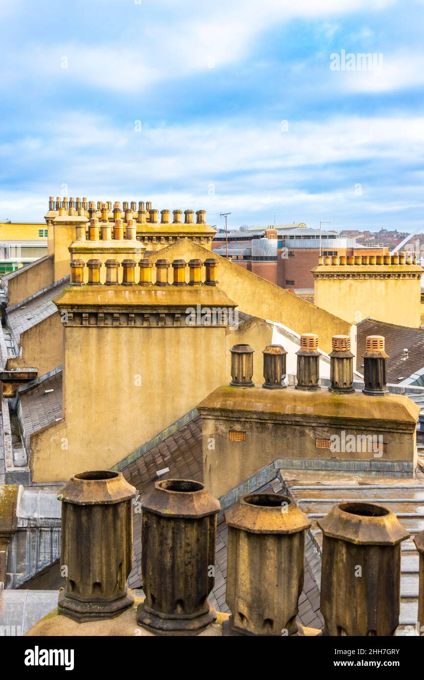 Victorian chimney pots hi-res stock photography and images - Alamy