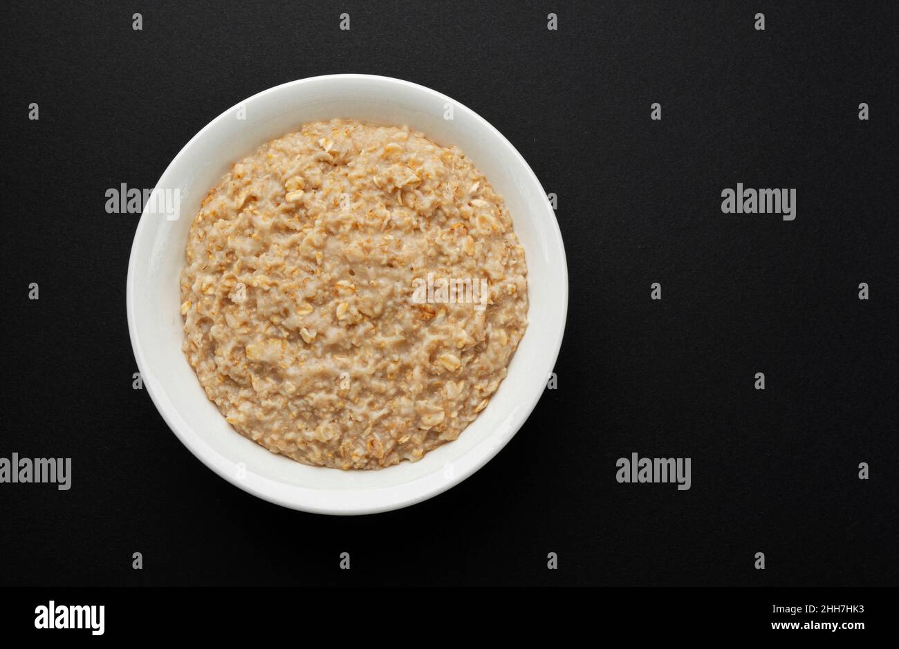 Oatmeal on plate hi-res stock photography and images - Alamy