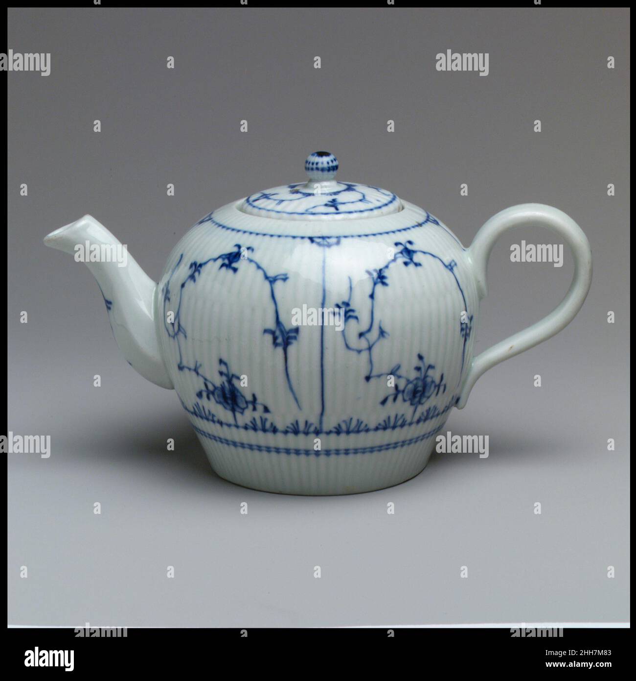 Teapot late 18th century Fürstenberg Porcelain Manufactory The gift of ...