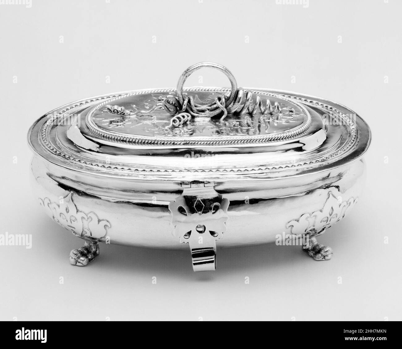 Sugar box 1673–74 British, London Sugar boxes came into general use in ...