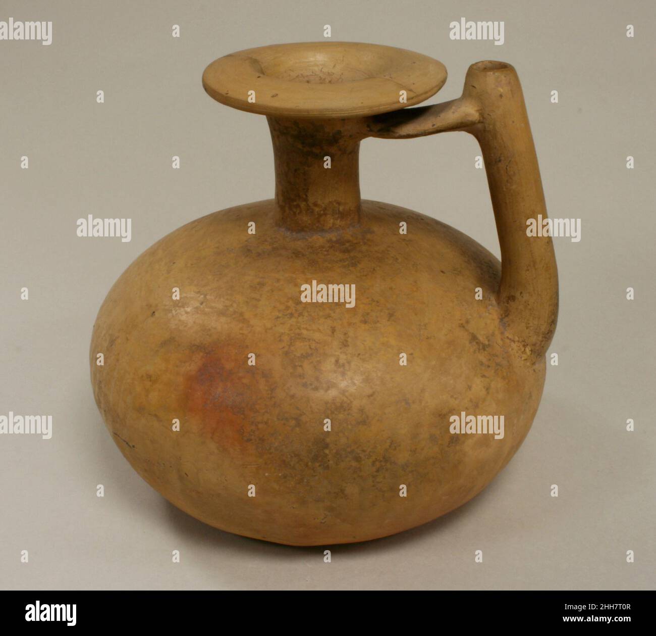 Spouted bottle hi-res stock photography and images - Alamy