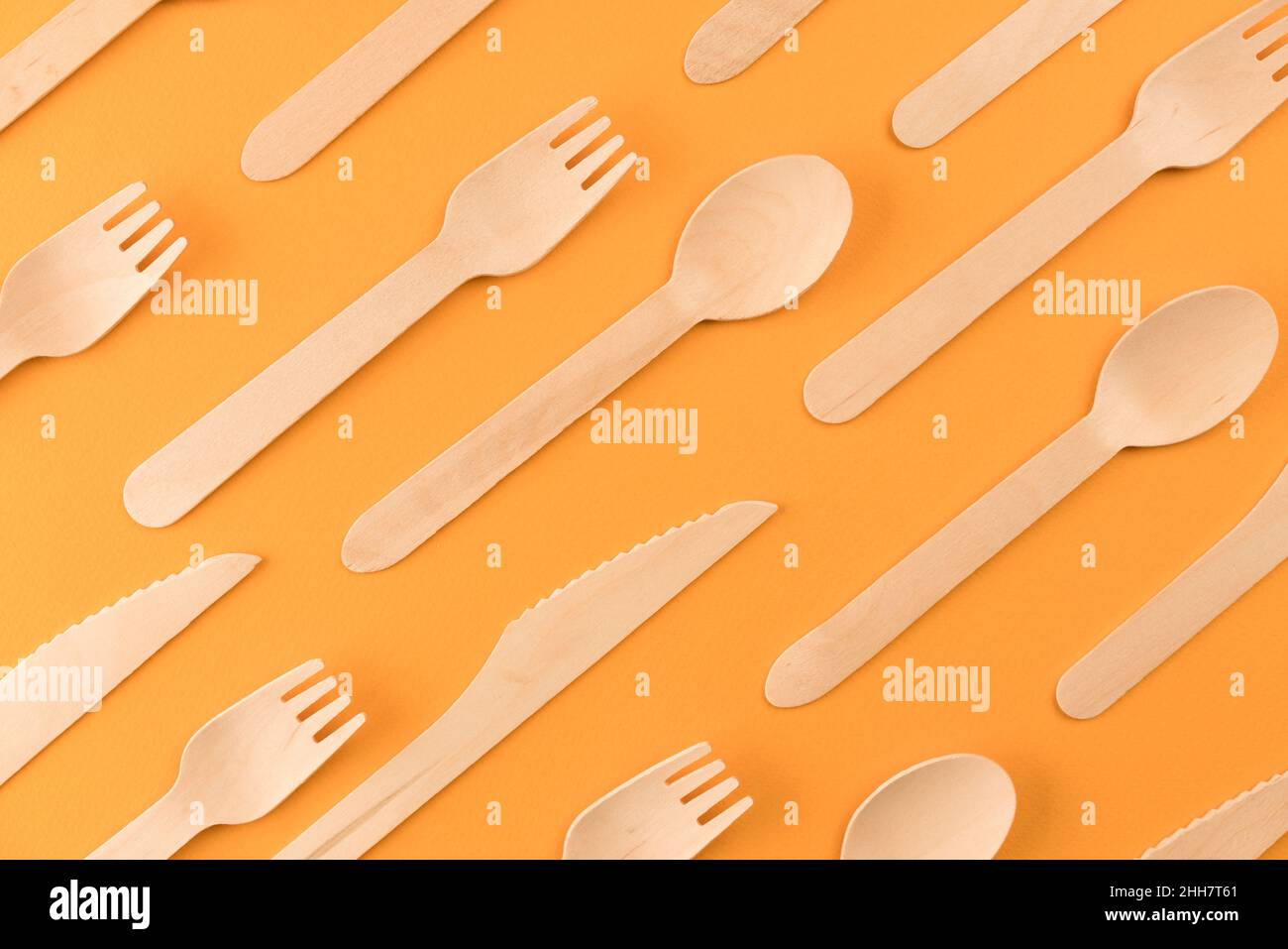 Flat lay with natural wooden cutlery set made of natural bamboo ...