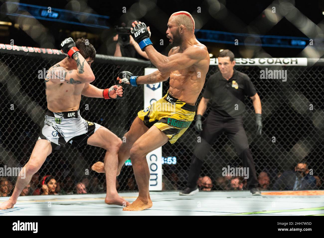 Anaheim, California, USA. 23rd Jan, 2022. UFC 270: Ngannou vs Gane ...