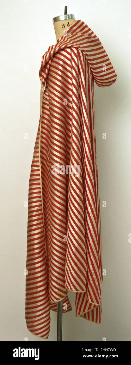 Hooded cloak hi-res stock photography and images - Alamy