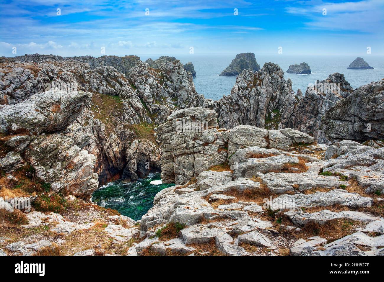 Pointe du Raz, Bretagne, France Stock Photo - Alamy