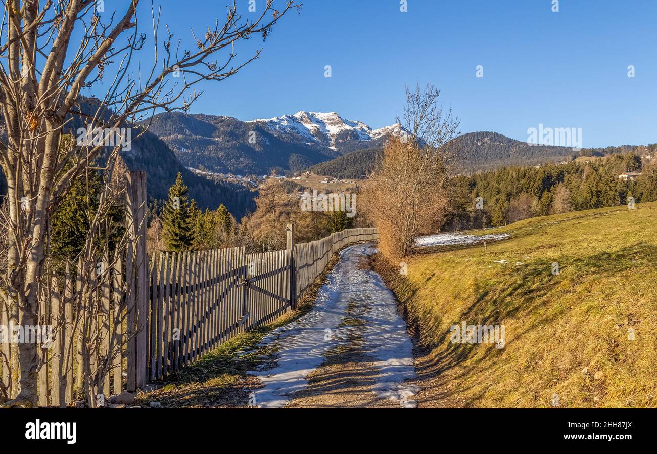 Alpine scenery around village hi-res stock photography and images - Alamy