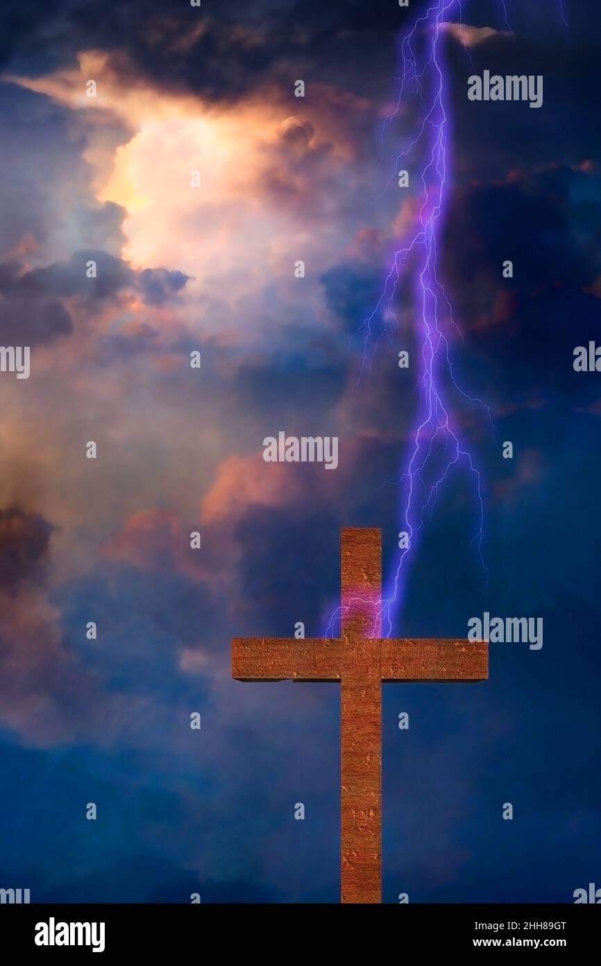 Lightning strikes church hi-res stock photography and images - Alamy