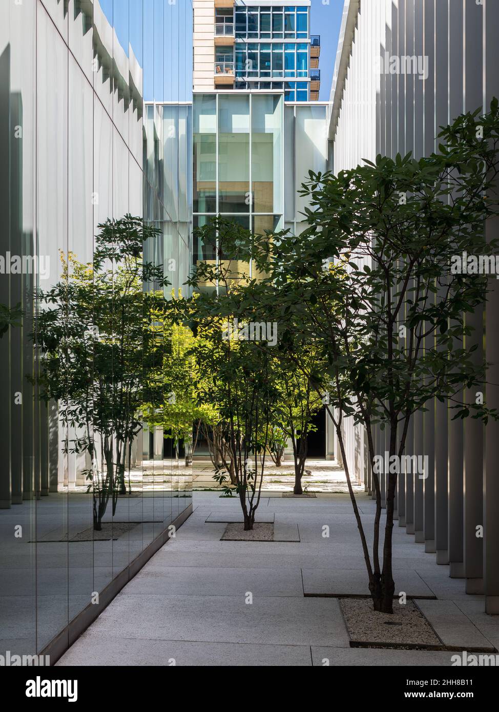 Poetry Foundation Building in Chicago designed by John Ronan Stock ...