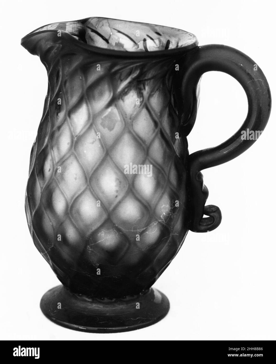 Blown molded lead glass hi-res stock photography and images - Alamy