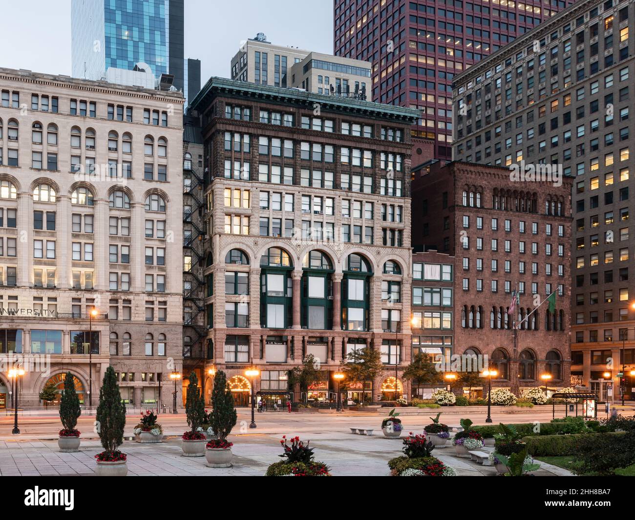 Fine Arts Building on Michigan Avenue in downtown Chicago designed by ...