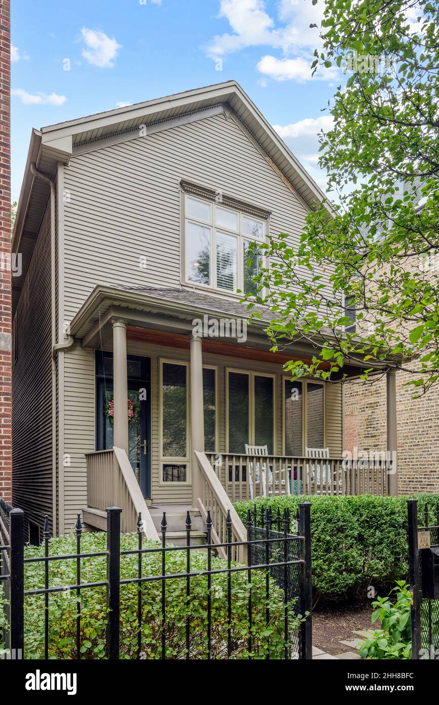 Single family house in the Lakeview neighborhood Stock Photo - Alamy