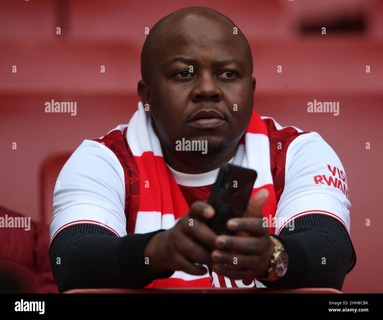 Arsenal fan hi-res stock photography and images - Alamy