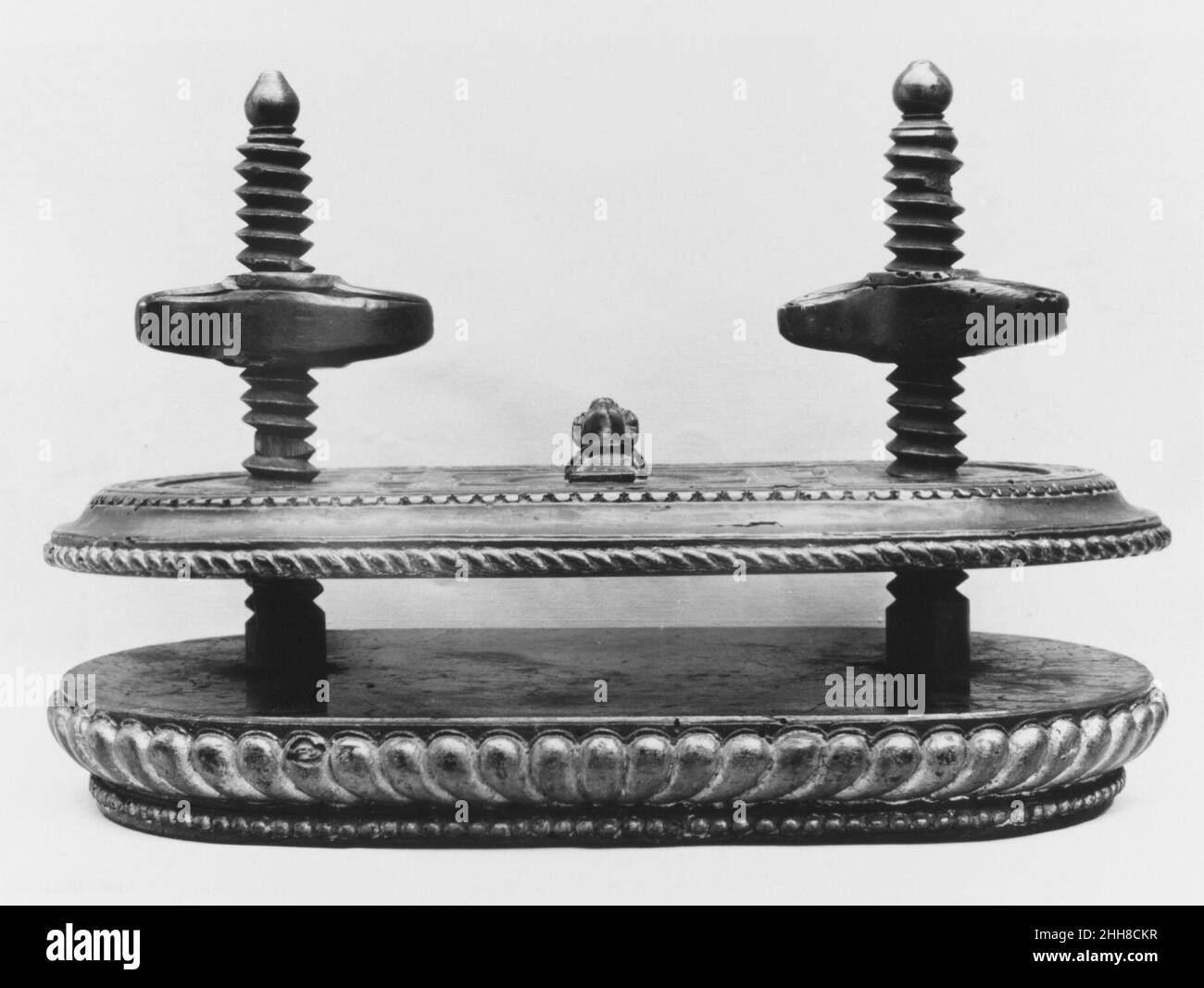 Base table Black and White Stock Photos & Images - Alamy