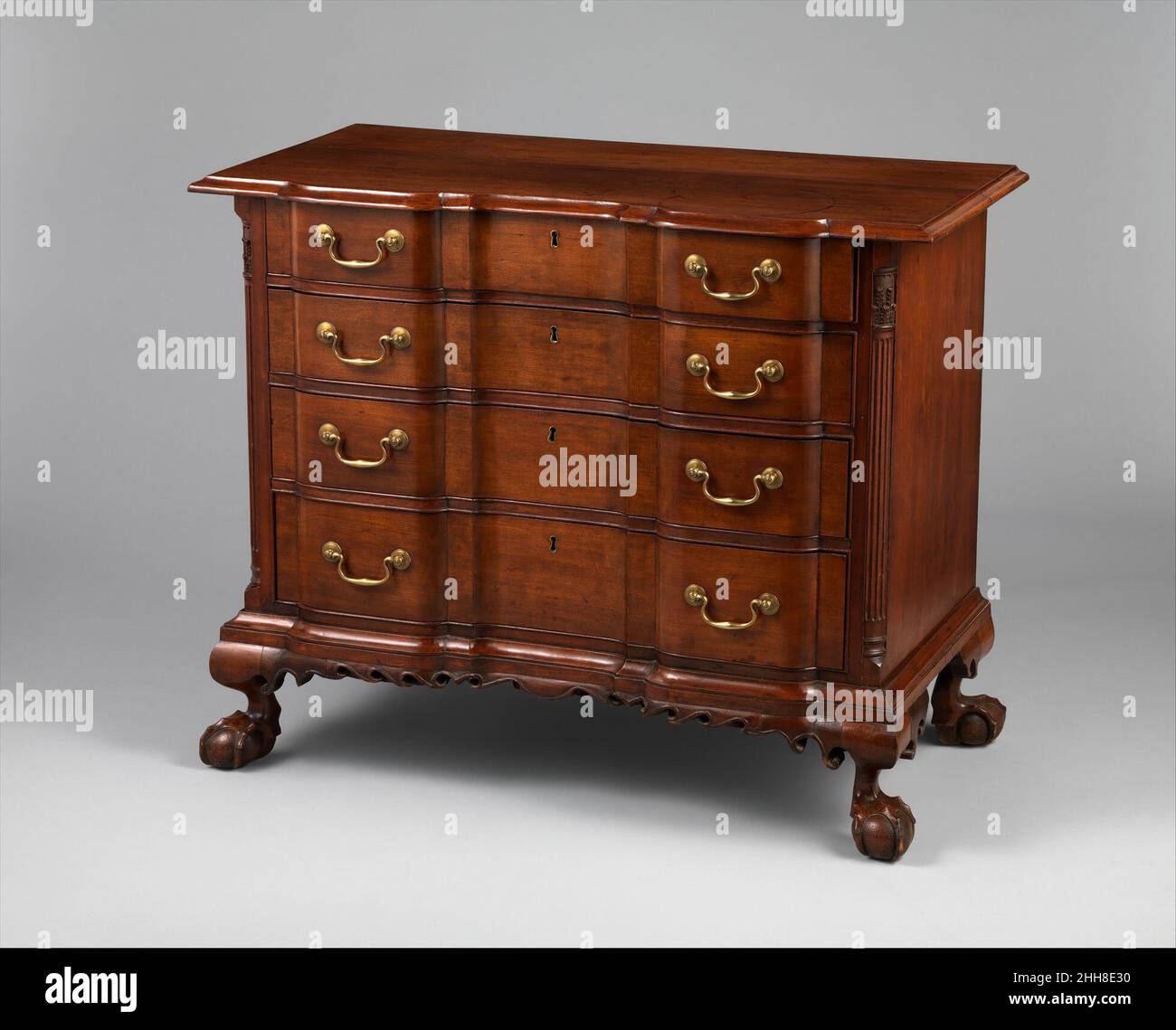 Chest of drawers 1800 hi-res stock photography and images - Alamy