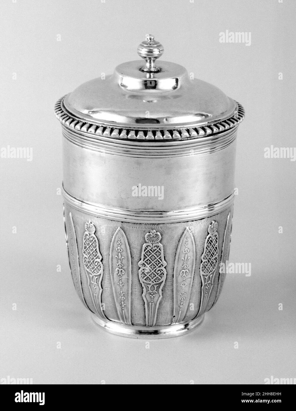 Cover jar Black and White Stock Photos & Images - Alamy