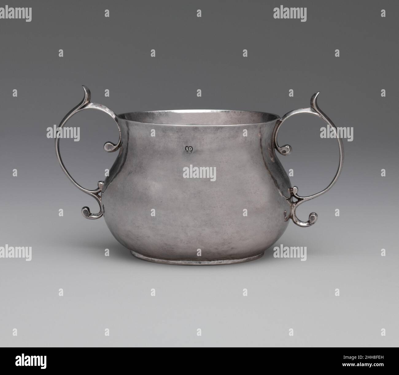 Lively s scroll hi-res stock photography and images - Alamy