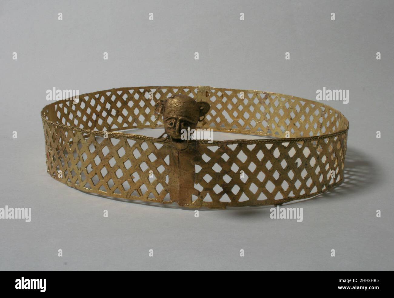Diadem 10th–16th century Muisca. Diadem 309429 Stock Photo - Alamy