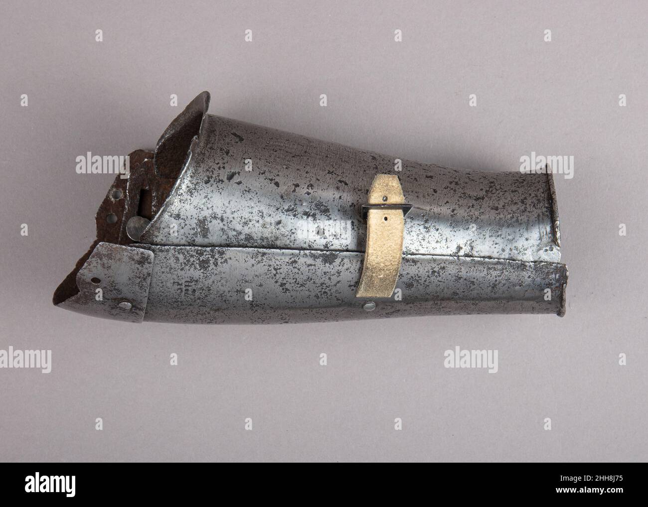 Lower Right Forearm (Vambrace) and Elbow (Couter) Defense ca. 1400 ...