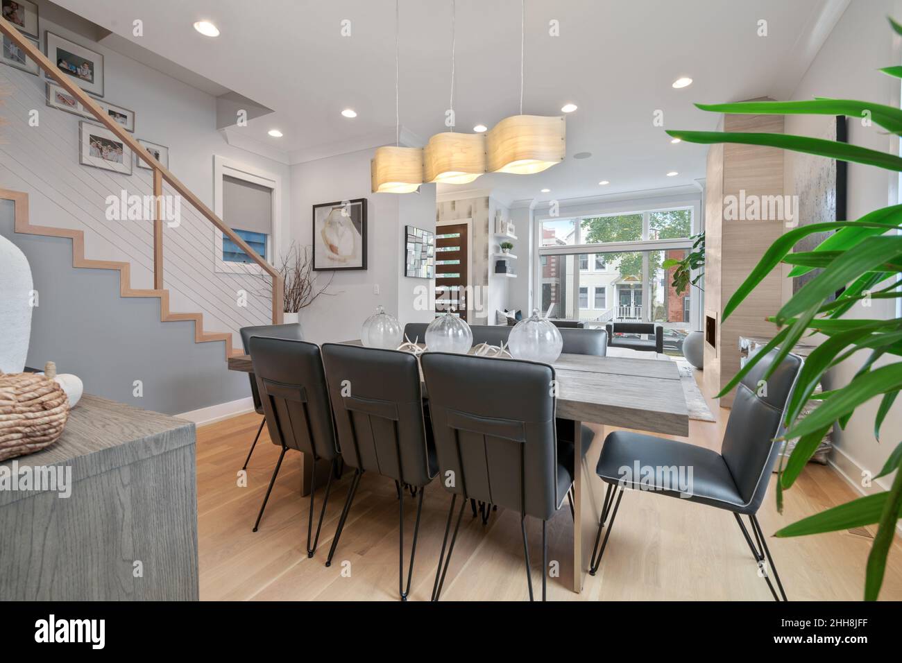 Residential Interior - Dining Room Stock Photo - Alamy