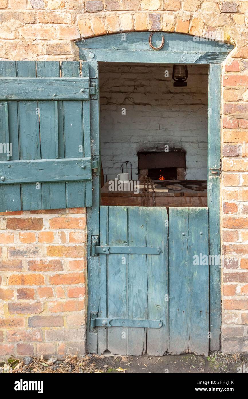 Rustic stable interior hi-res stock photography and images - Alamy