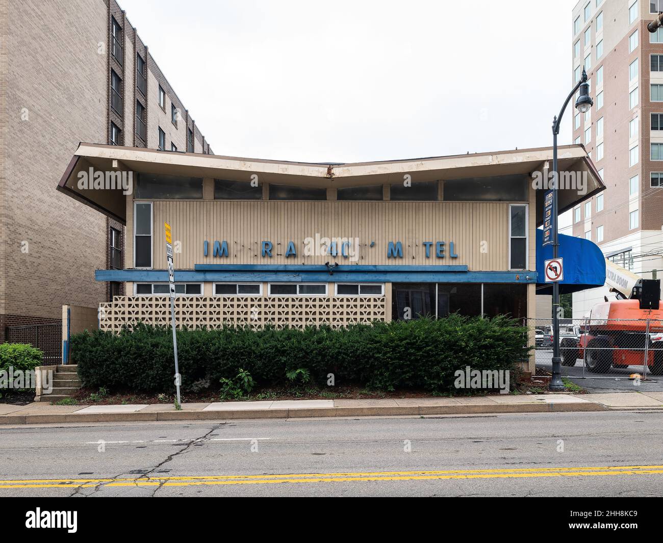 Motel architecture hi-res stock photography and images - Alamy