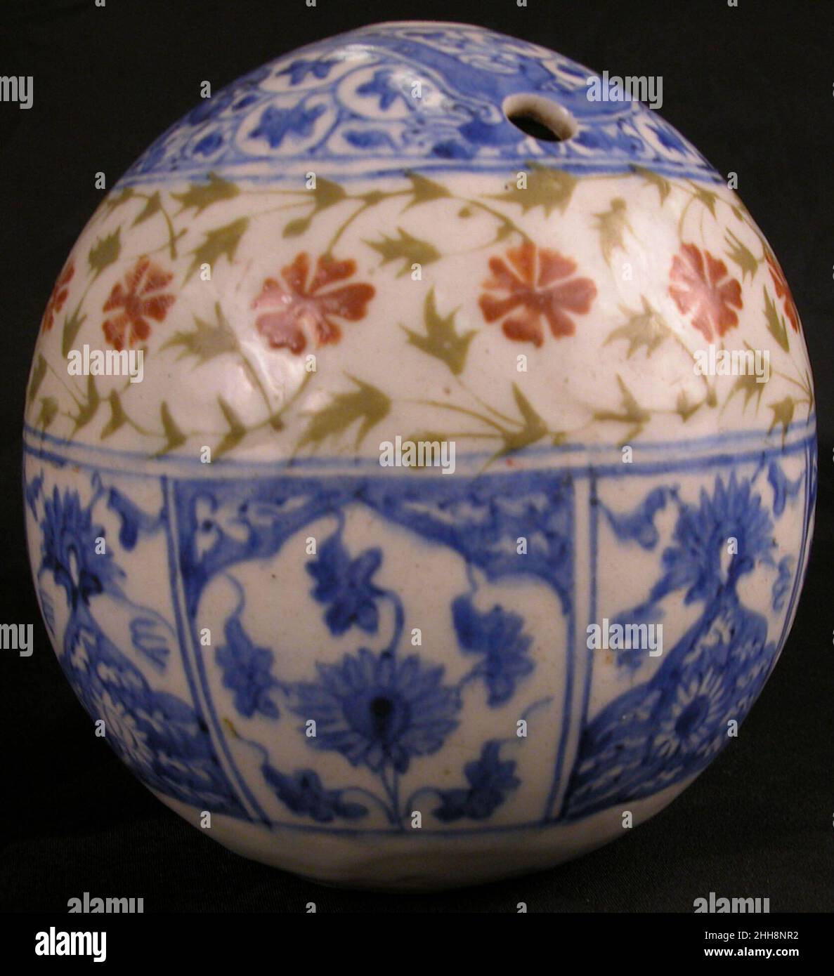 17th century water pipe hi-res stock photography and images - Alamy