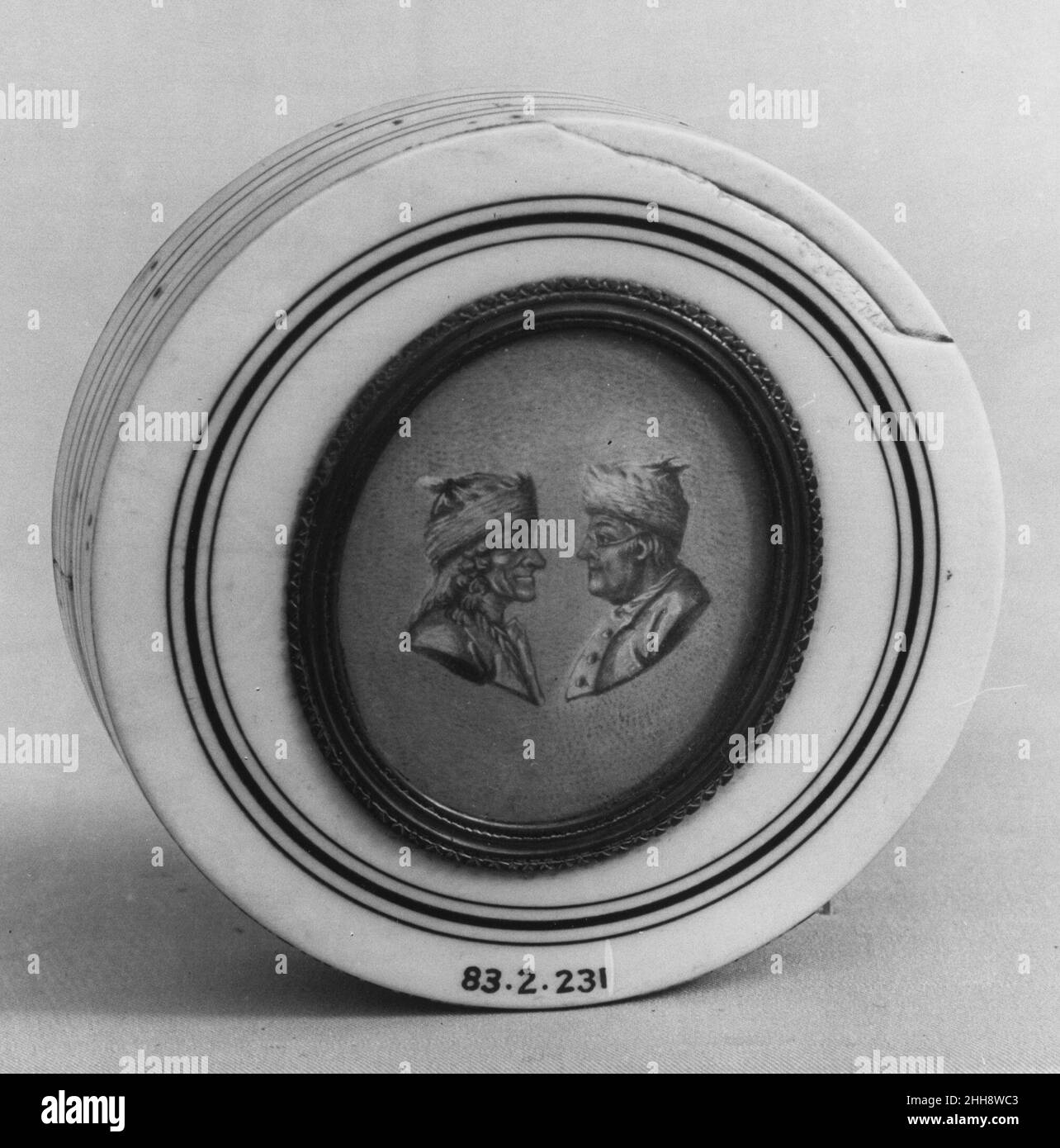 Box with Medallion Top 1760–1883. Box with Medallion Top 902 Stock ...