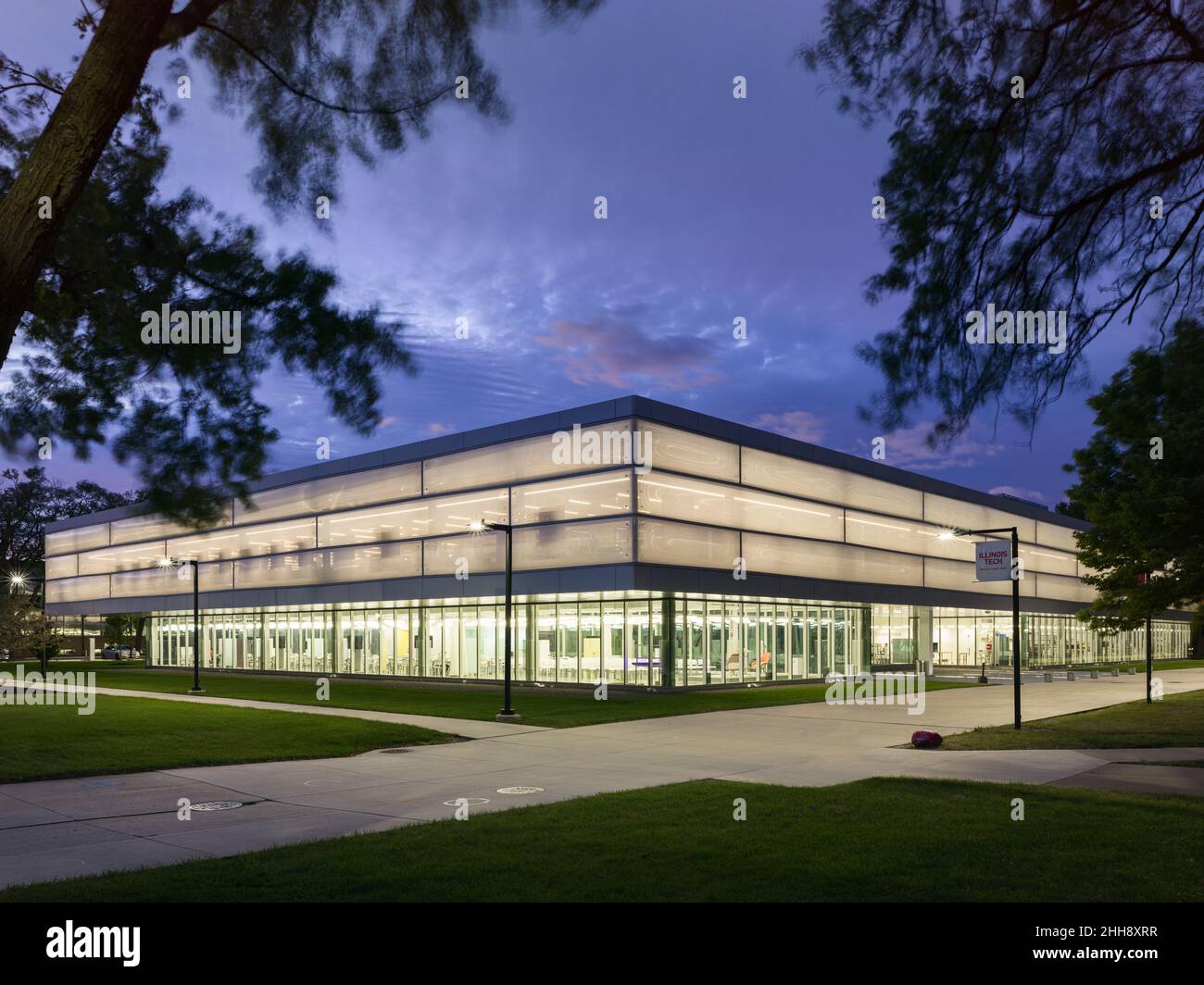 Illinois institute of technology iit hi-res stock photography and ...