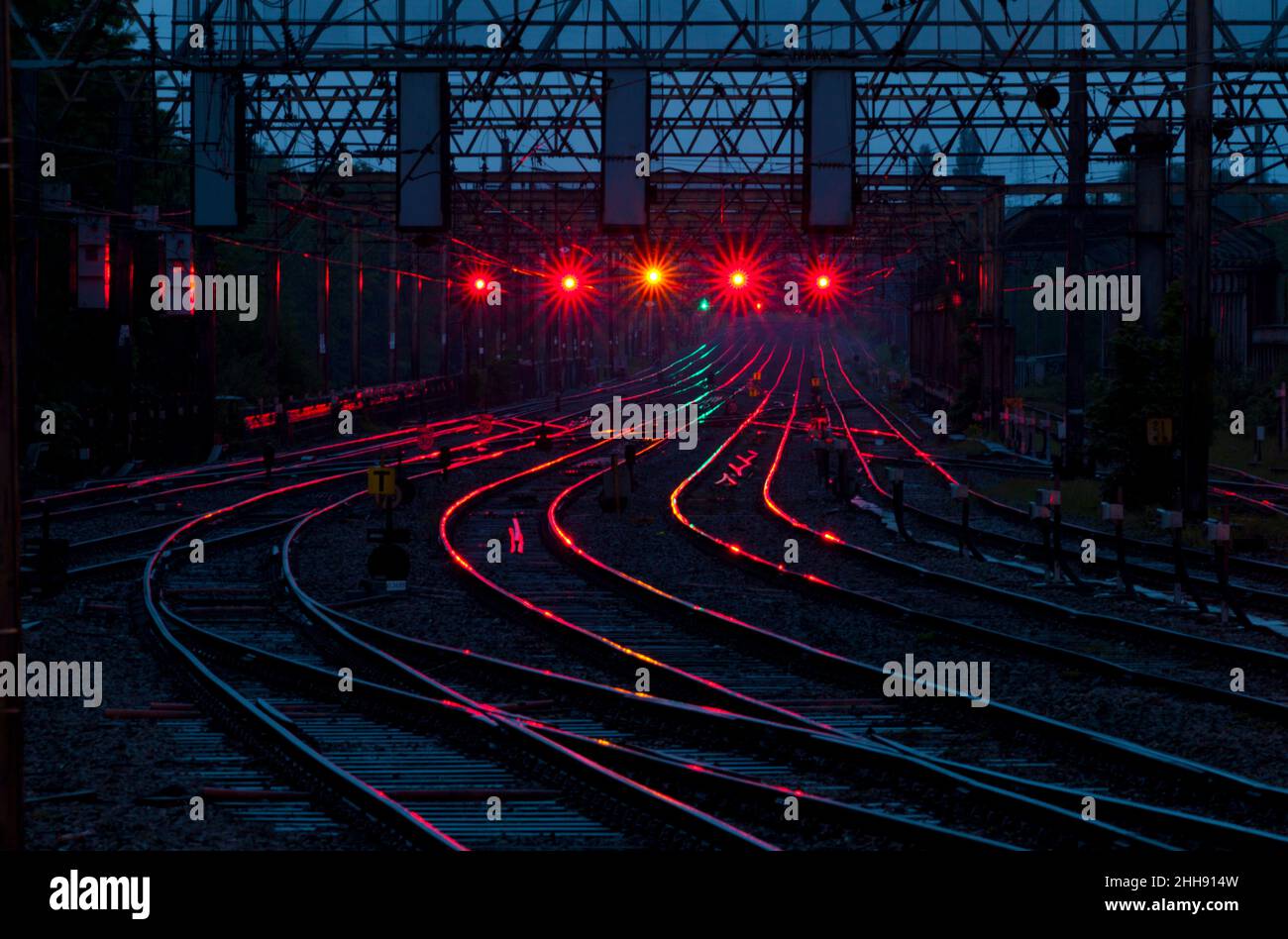 Rail track overhead hi-res stock photography and images - Alamy