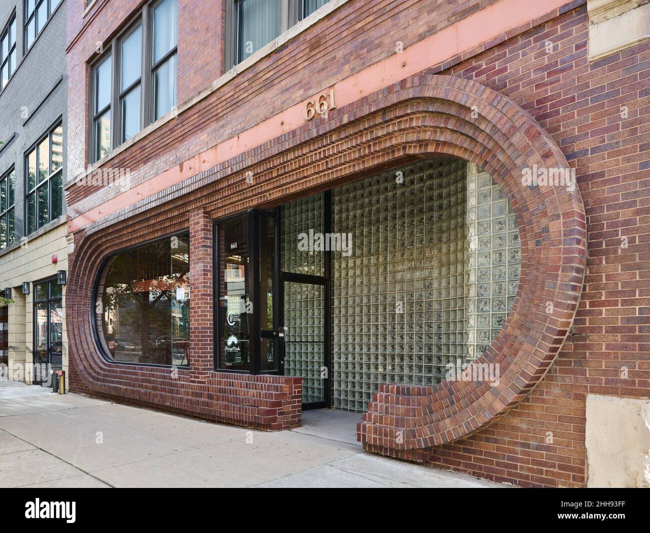 1970s architecture glass building hi-res stock photography and images ...