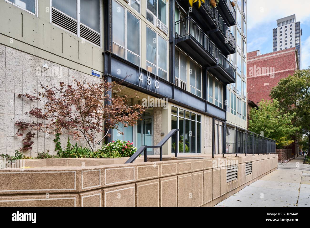 Residential building housing hi-res stock photography and images - Alamy