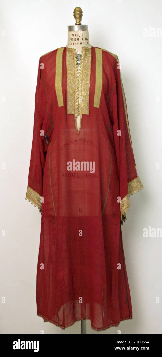 Underdress hi-res stock photography and images - Alamy