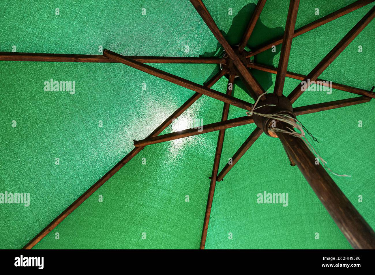 Umbrella structure hi-res stock photography and images - Alamy