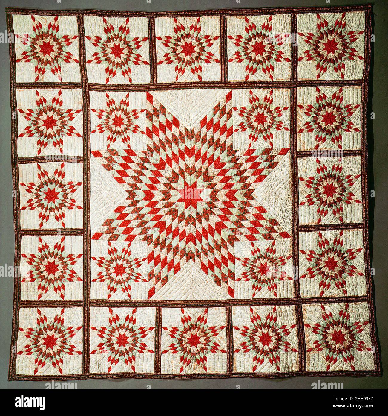 Amish quilts hi-res stock photography and images - Alamy