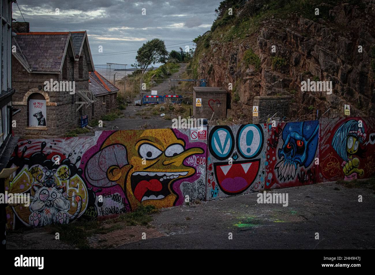 Graffiti pier hi-res stock photography and images - Alamy