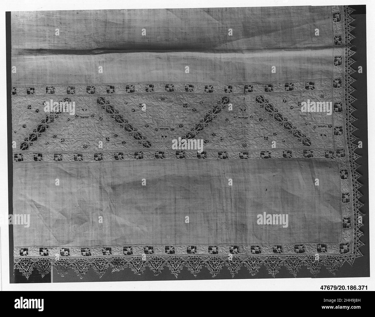 Stitching cloth Black and White Stock Photos & Images - Alamy