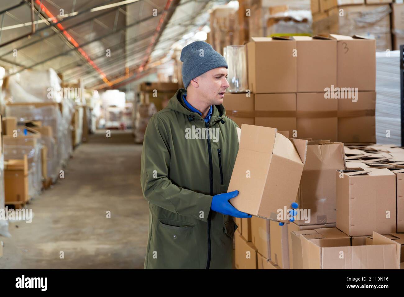 Pasteboard support hi-res stock photography and images - Alamy