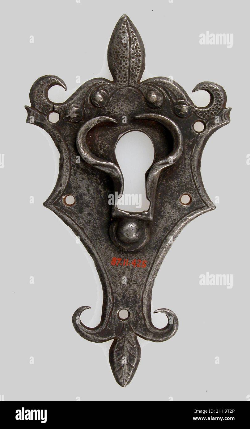 Escutcheon plate 16th century German The decoration of Gothic locks and ...