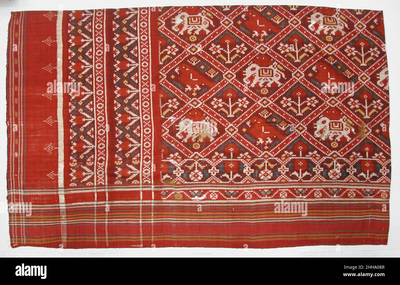 Fragment of Sari 18th–19th century. Fragment of Sari. 18th–19th century ...